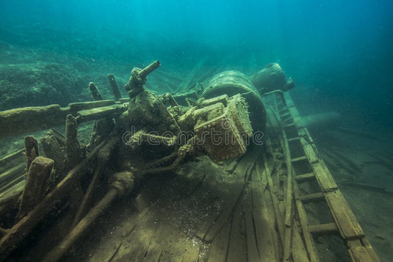 Shipwreck Underwater In Lake Huron, Tobermory Stock Photo - Image of ...
