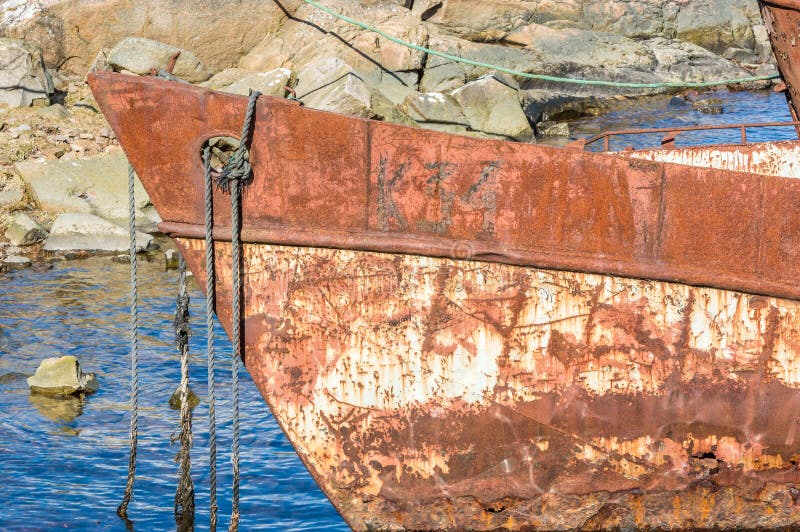 Shipwreck stock image. Image of broken, ocean, shipwreck - 52419825