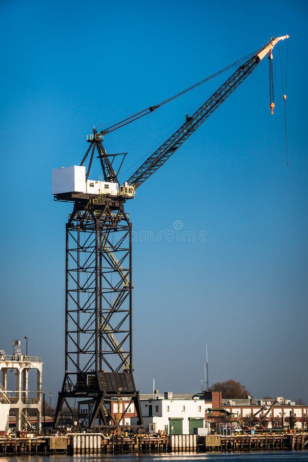 Shipyard Crane stock image. Image of equipment, shipping - 27998697