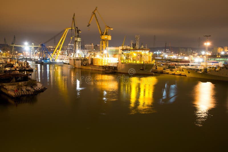 Shipyard at night stock image. Image of night, shipyard - 37007807