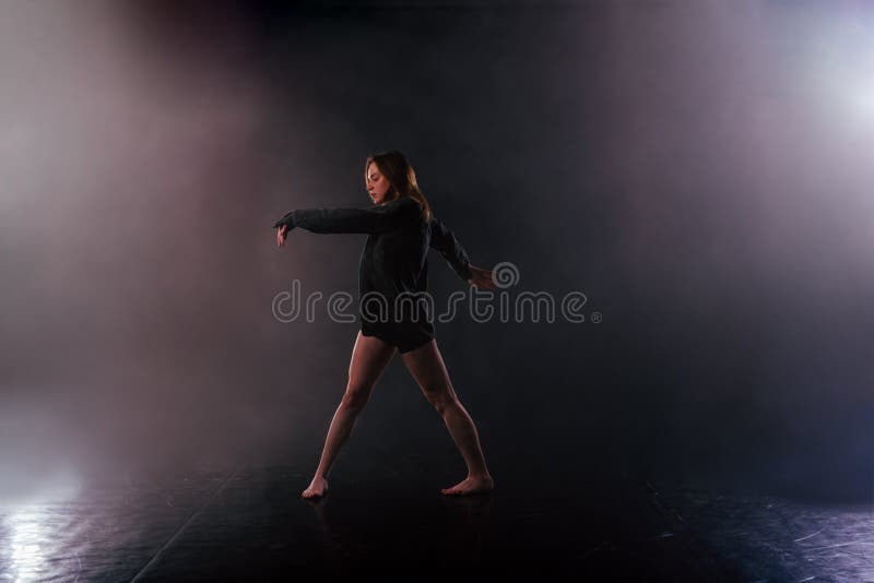 Shoe-less Female Dance Shows Off Her Modern Art Dance Moves while ...