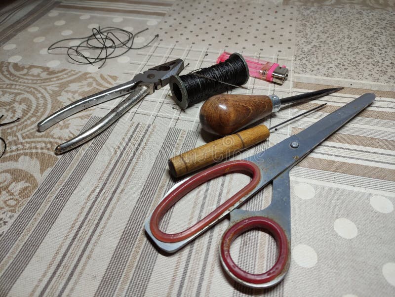 Shoemaker Tools Set on Table Stock Image - Image of leather, shoe ...