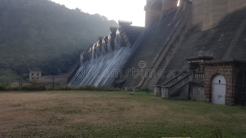 Shongweni dam stock image. Image of shongweni, reflections - 69631425