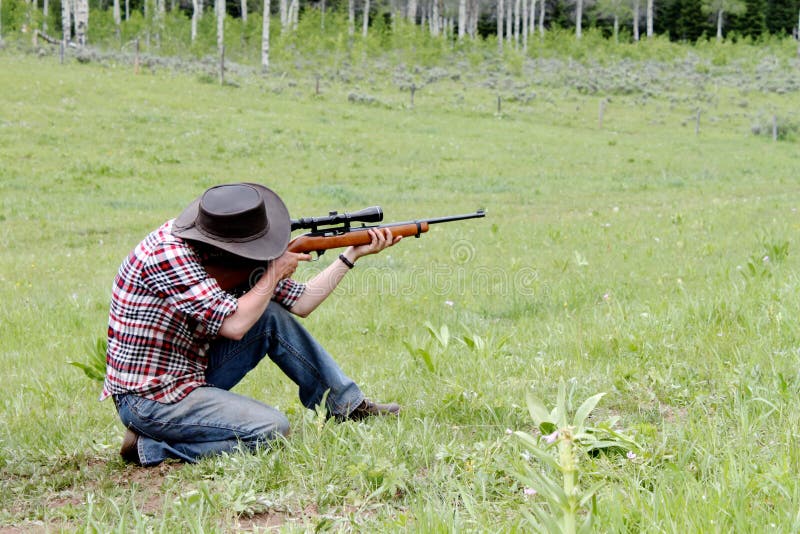 Shooting del rifle foto de archivo. Imagen de arma, alcance - 17360364