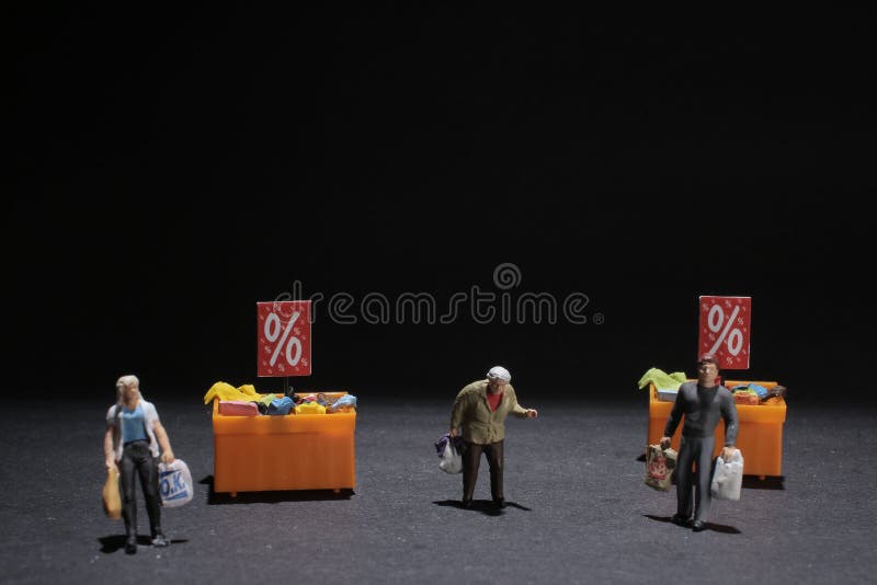 A Shoppers with Discount for Shopping Items Using As Shopping Business ...