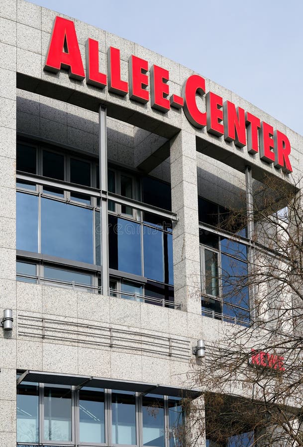 Allee Shopping Mall, Budapest Editorial Stock Photo - Image of mall ...