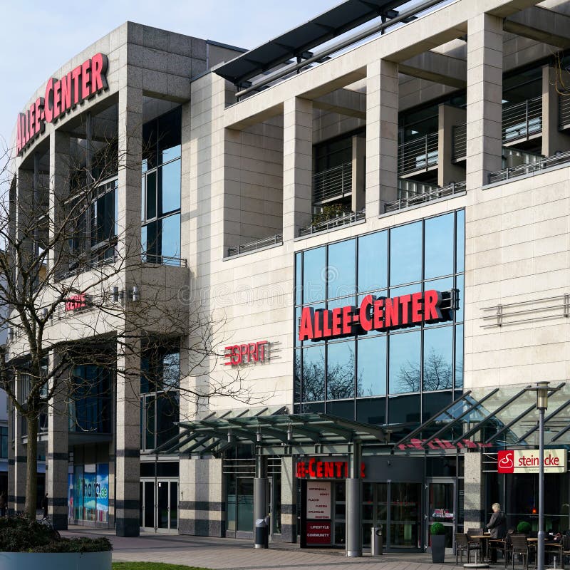 Allee Shopping Mall, Budapest Editorial Photo - Image of store, center ...
