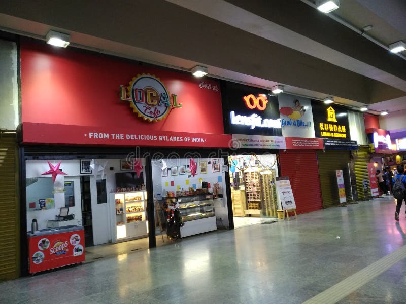 Shopping centre on metro editorial image. Image of shopping - 137578330