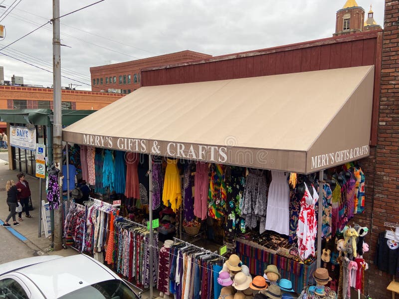 Shopping District in Pittsburgh Pennsylvania Editorial Photo - Image of ...