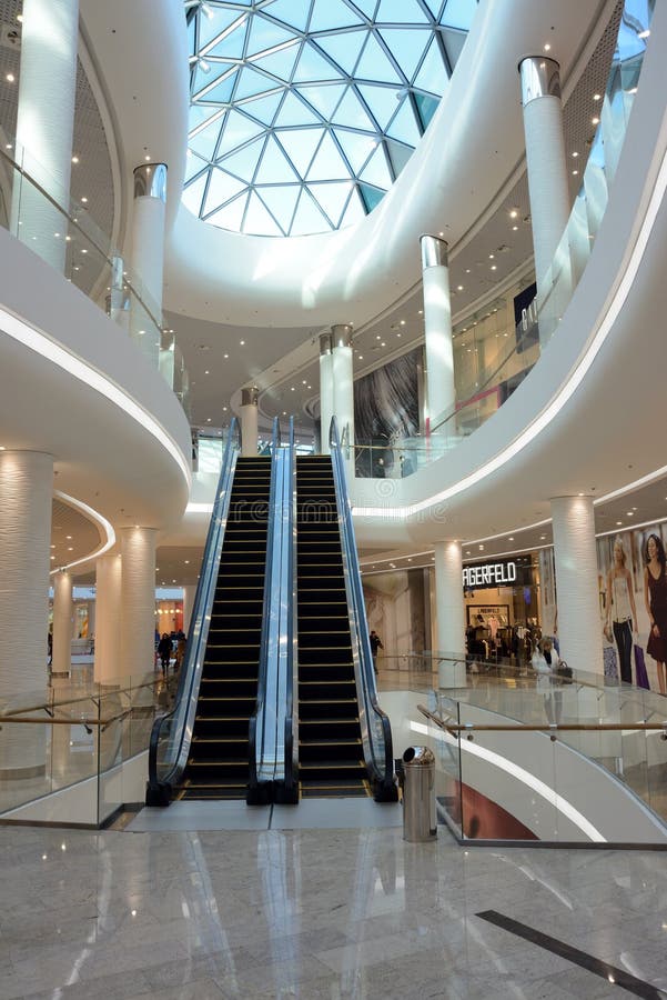 Shopping mall editorial stock photo. Image of store, plafond - 28401023