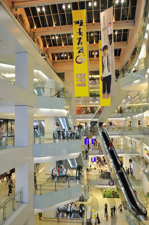 Shopping Mall Interior editorial photography. Image of european - 19863817