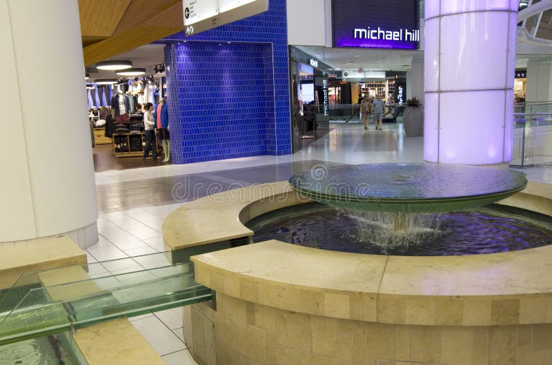 Shopping mall interior editorial stock image. Image of lighting - 39812149