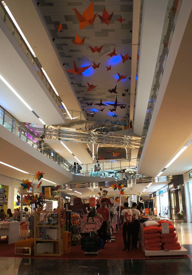 Shopping mall editorial image. Image of sell, city, mall - 38689795