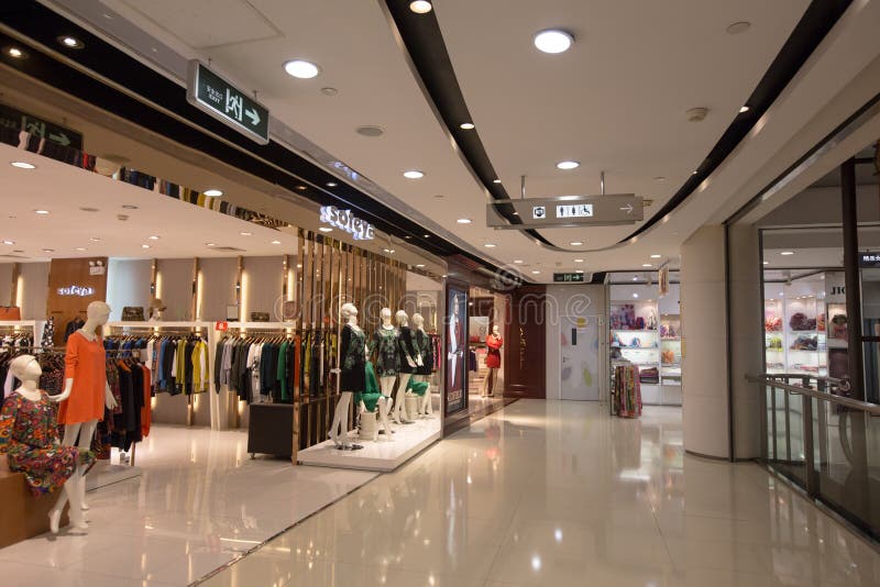 Shopping mall in Shanghai editorial image. Image of center - 44982880