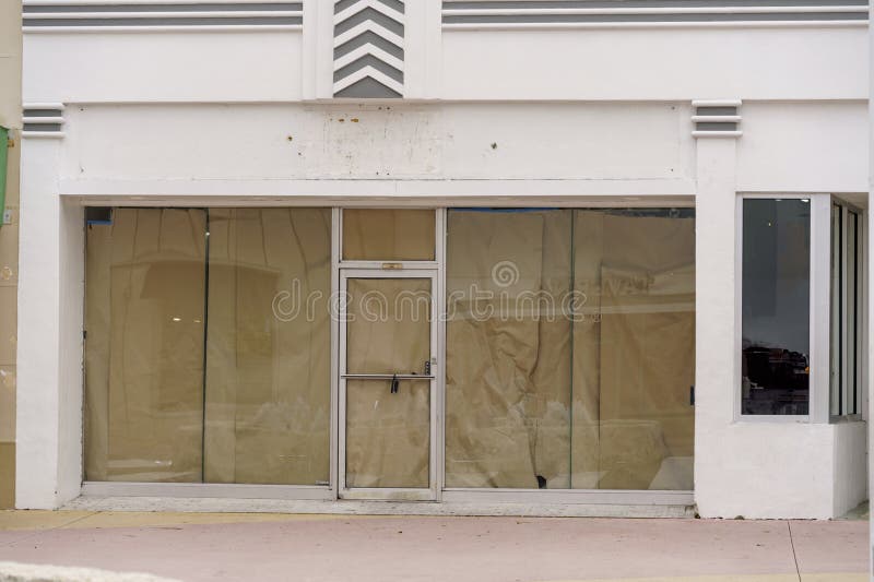 Shops Closed Down on Lincoln Road Miami Beach Stock Image - Image of ...