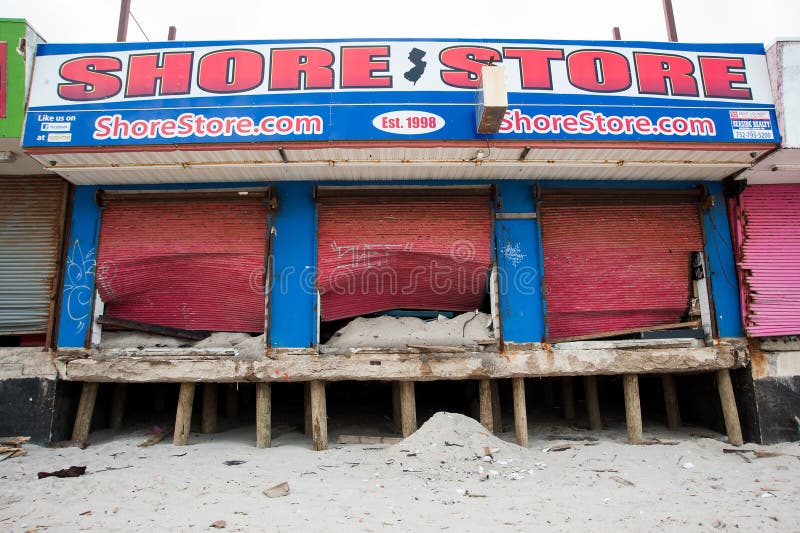 The Shore Store editorial image. Image of store, seaside - 28375490