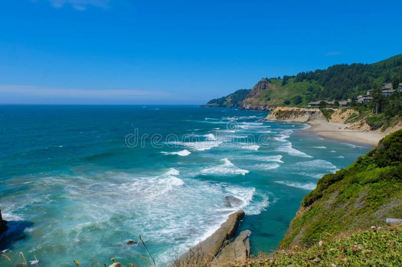 Shoreline on the Orgeon Coast, USA Stock Image - Image of shore, ocean ...