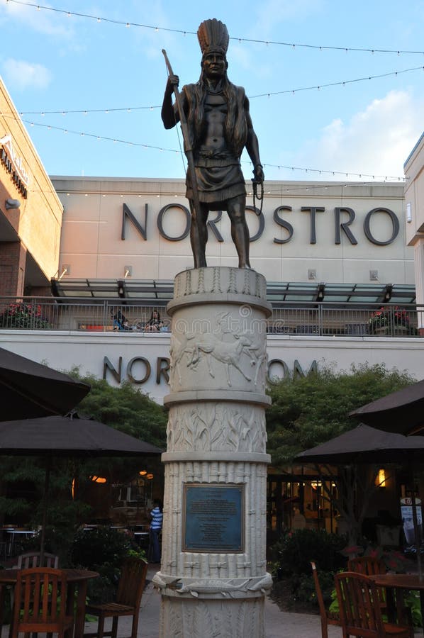 Short Pump Town Center In Virginia Editorial Stock Image - Image of ...