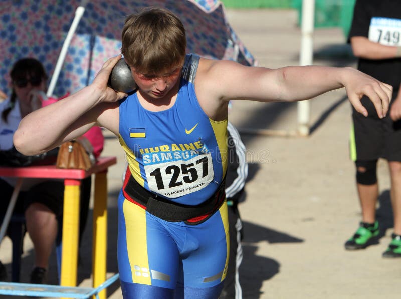 On the shot put editorial image. Image of athlete, field - 24742170