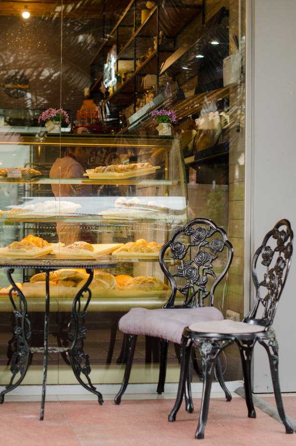 French Bakery Decorating Ideas