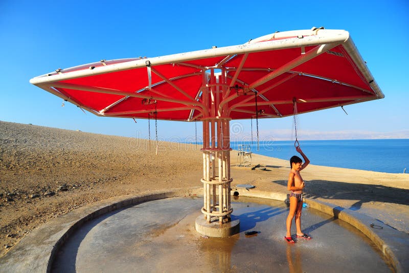 517 Teen Dead Beninganahalli Stock Photos - Free & Royalty-Free Stock ...