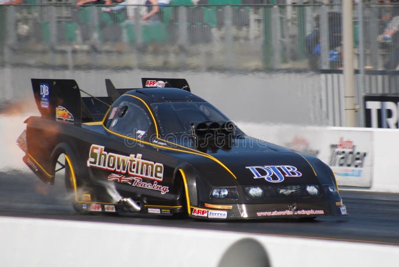 Showtime Funny Car 2 editorial stock image. Image of raceway - 32572004