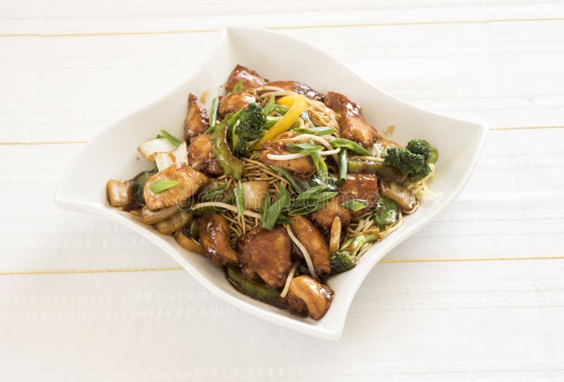 Shrimp Chow Mein Tallarin Saltado Peruana Imagem de Stock - Imagem de ...