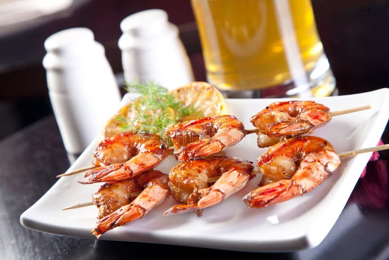 Shrimp grilled with beer stock photo. Image of lettuce - 20972434