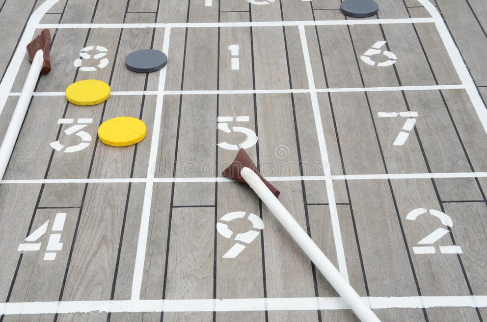 Shuffleboard stock image. Image of discs, play, marks - 21117397