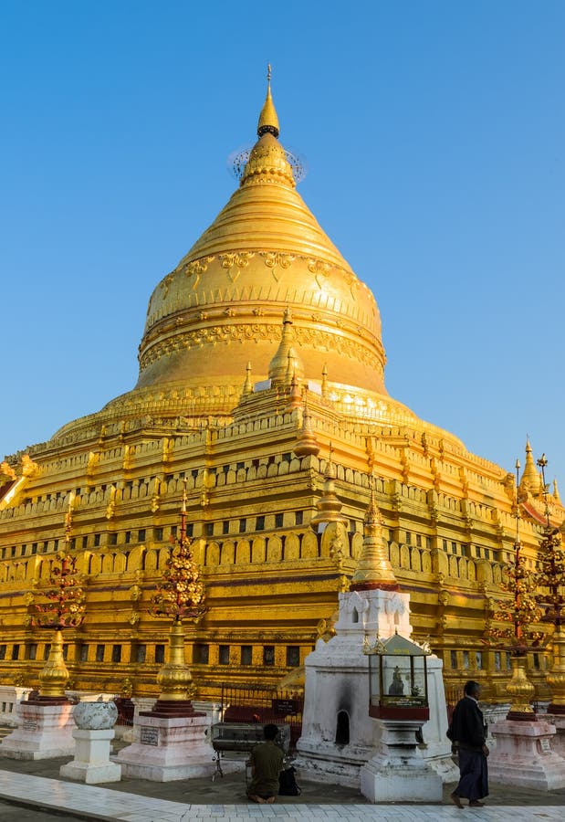 Shwezigon Pagoda in Bagan, Myanmar Editorial Photography - Image of ...