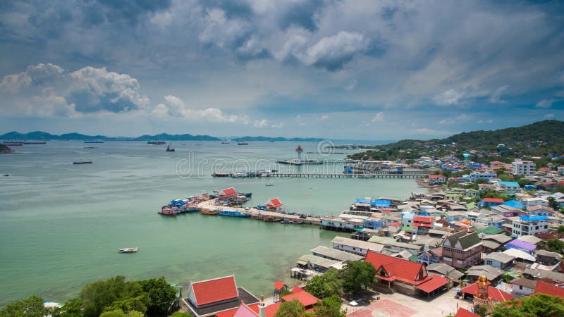 Si Chang island editorial image. Image of clouds, harbor - 60940865