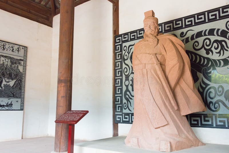 Fei Yi Statue of Jinghou Temple(Fei Yi Tomb) at Zhaohua Ancient Town. a ... Fei Yi Statue of Jinghou Temple(Fei Yi Tomb) at Zhaohua Ancient Town. a ...