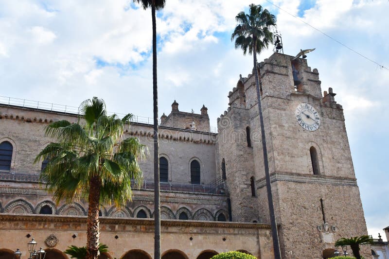 Sicily, Italy - March 8 2025 : Cathedral of Monreale Editorial Stock ...
