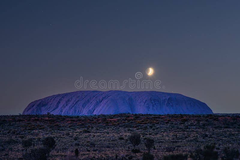 Sickle Moon Over Ayers Rock Editorial Image - Image of moon, nature ...