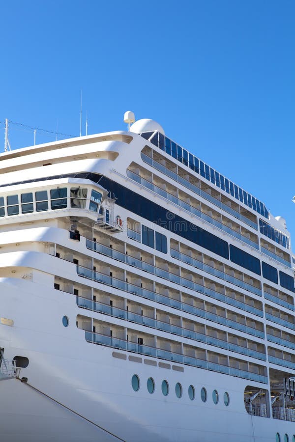 597 Side View Cruise Ship Pier Stock Photos - Free & Royalty-Free Stock ...