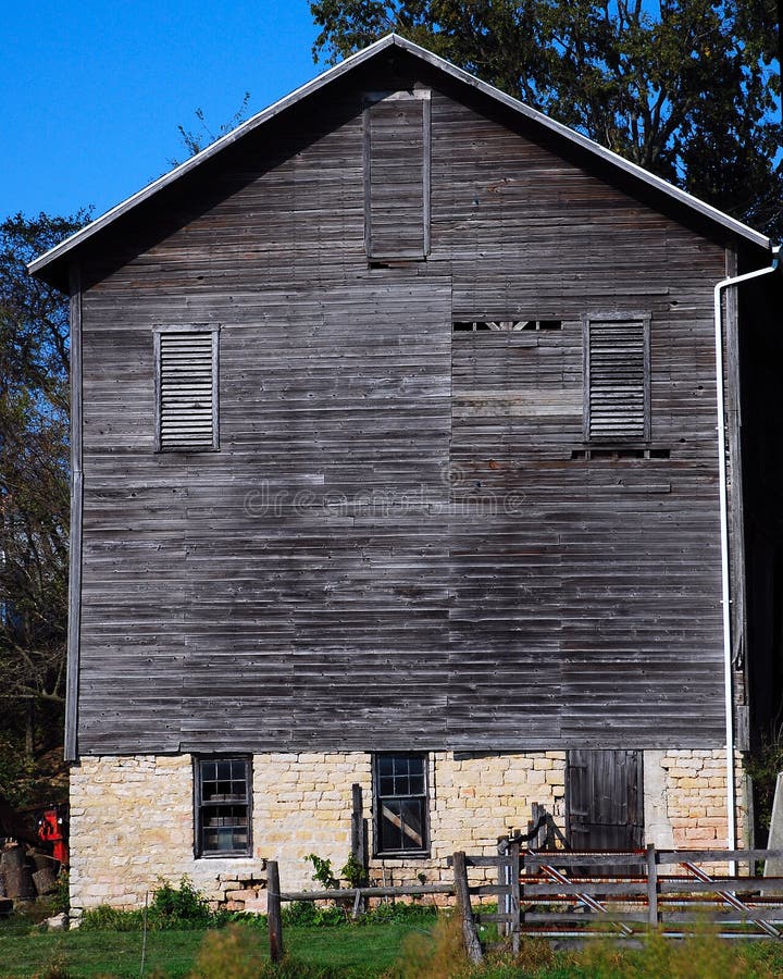 Old Iowa Barn stock photo. Image of stone, wood, historic - 41438