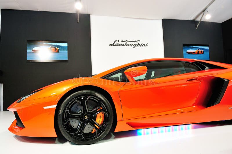Side of Lamborghini Aventador Editorial Image - Image of side, vehicle ...