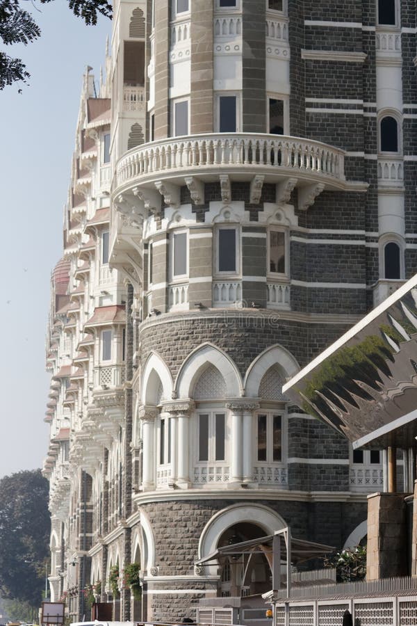 Side Profile of the Thinker by Rodin Editorial Stock Image - Image of ...