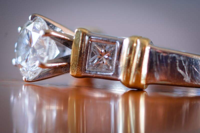 181 Diamond Ring Side View Stock Photos - Free & Royalty-Free Stock ...