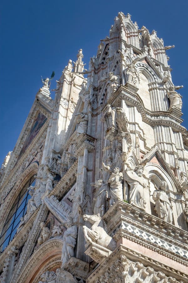 Side View of Facade of Siena Cathedral.. Italy Stock Photo - Image of ...