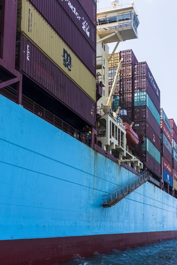 Side View On The Fully Loaded Cargo Container Ship Editorial Stock Image Image Of Transport