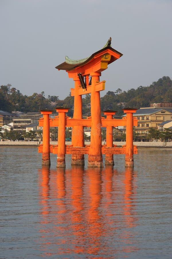 Miyajima torii stock image. Image of sunrise, gateway - 20815457