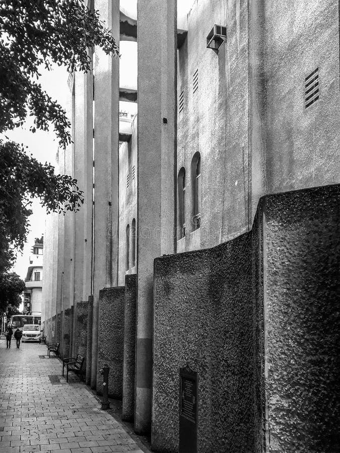 Side View Modern Building, Tel Aviv, Israel Editorial Photo - Image of ...