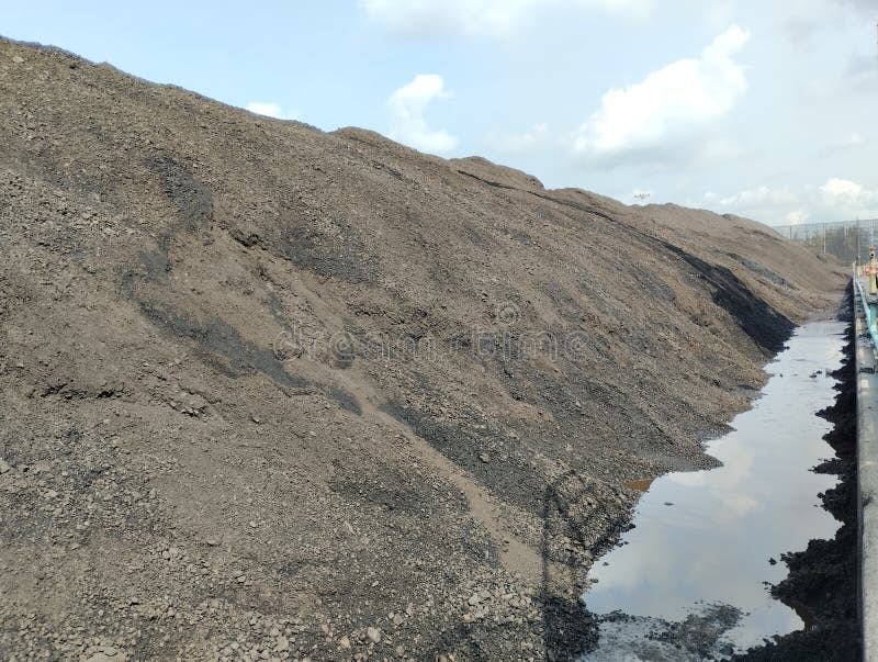 Pile of Coal in a Steam Power Plant Stock Image - Image of chemical ...