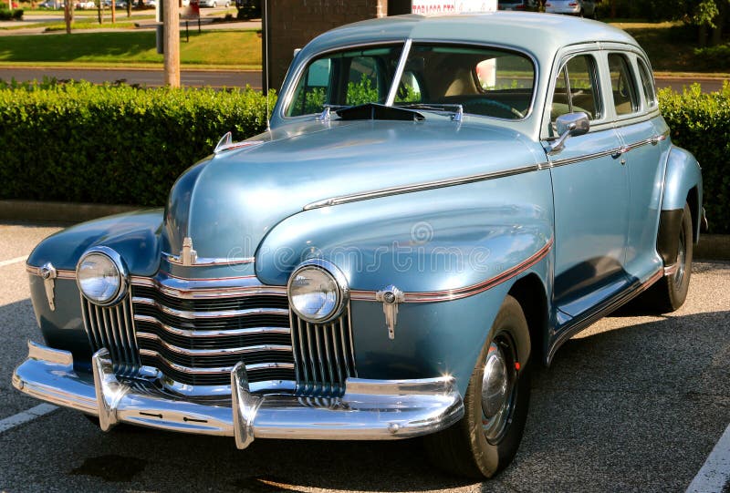 Oldsmobile Sedan Antique editorial stock photo. Image of antique - 43500898