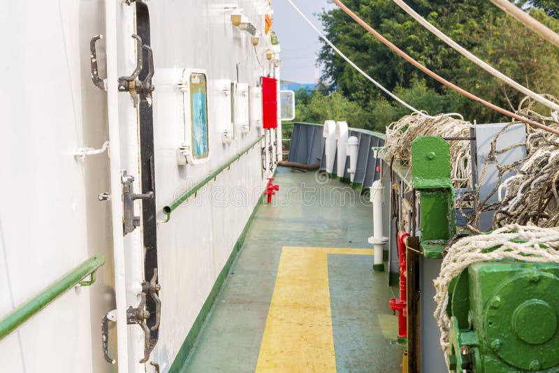 Side view of the ship stock image. Image of boat, ship - 190413675