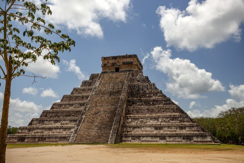 Side View on the Steps of the Mayan Pyramid. Chichen Itza Stock Image ...