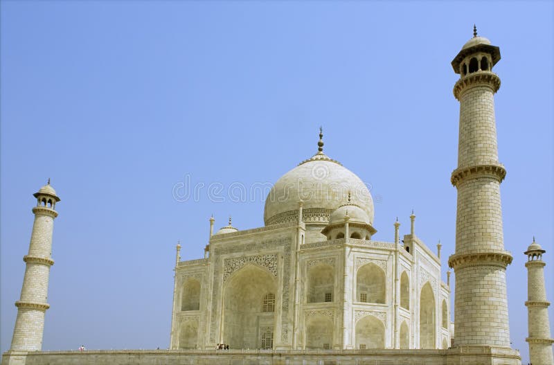 Side View Of The Taj Mahal Picture. Image: 8647327