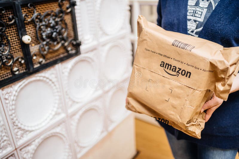 Woman Multiple Amazon Prime Cardboard Box Stock Photos - Free & Royalty ...