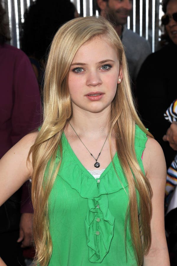 Sierra Mccormick Bovennatuurlijk Sierra McCormick 03/22/2021